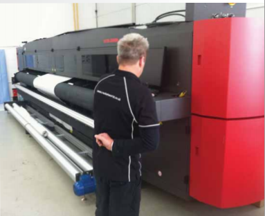 Rocket graphics moves to wider horizons with new Vutek GS5000r ...