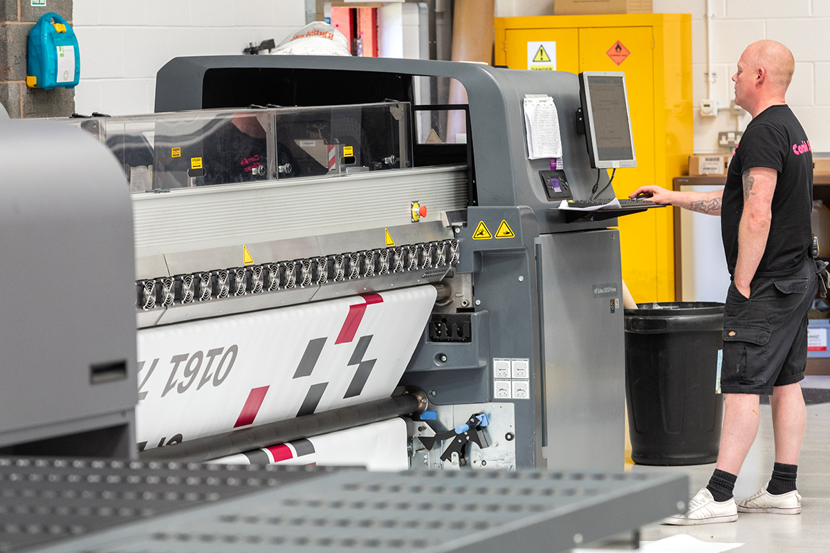 Carrick Signs – it’s all going swimmingly now! - Image Reports